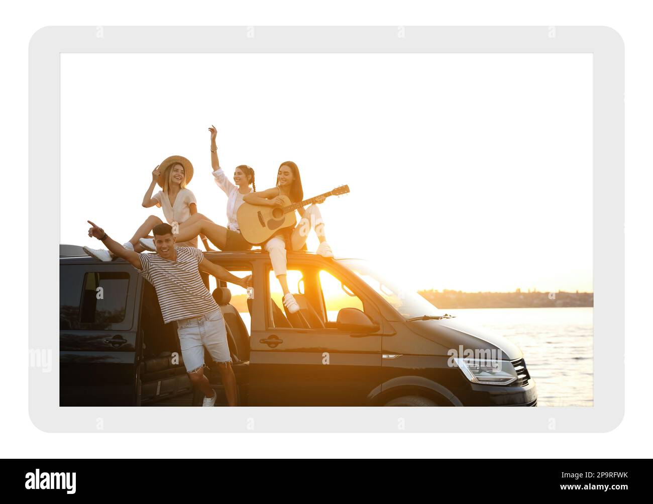 Beach sunset friends Cut Out Stock Images & Pictures - Alamy