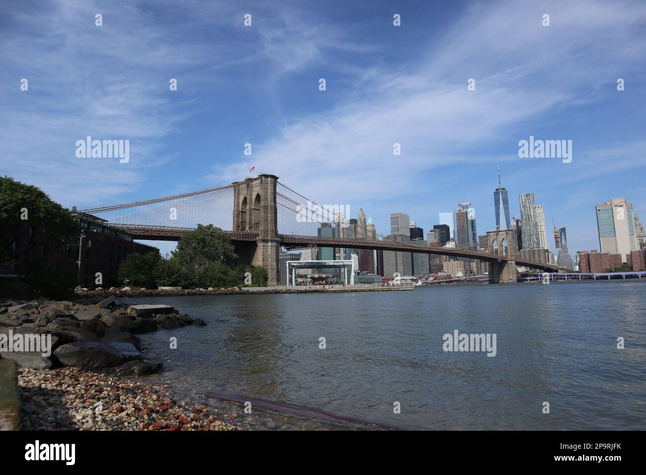 Manhattan skyscape hi-res stock photography and images - Alamy