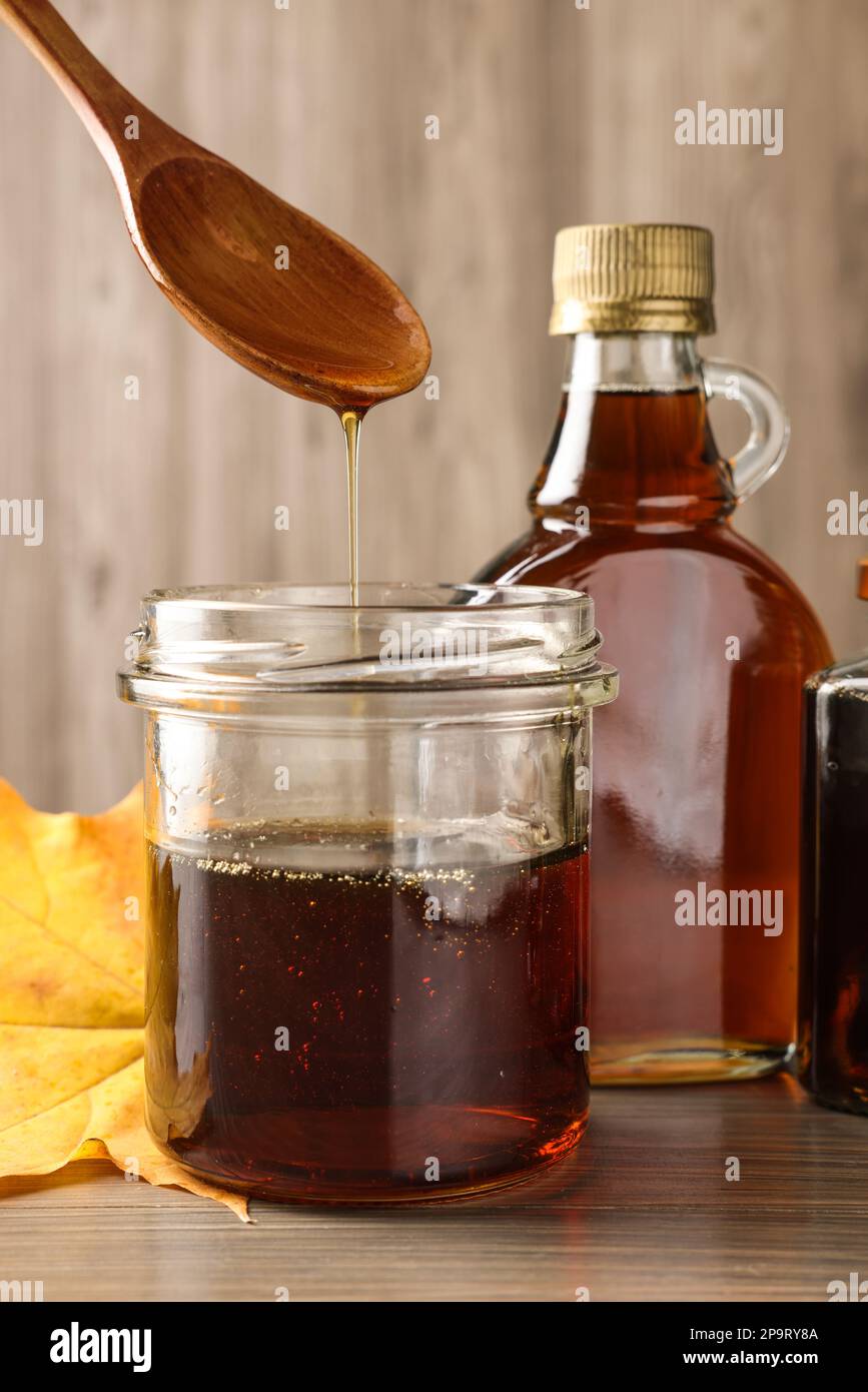 Spoon leaf syrup hi-res stock photography and images - Alamy