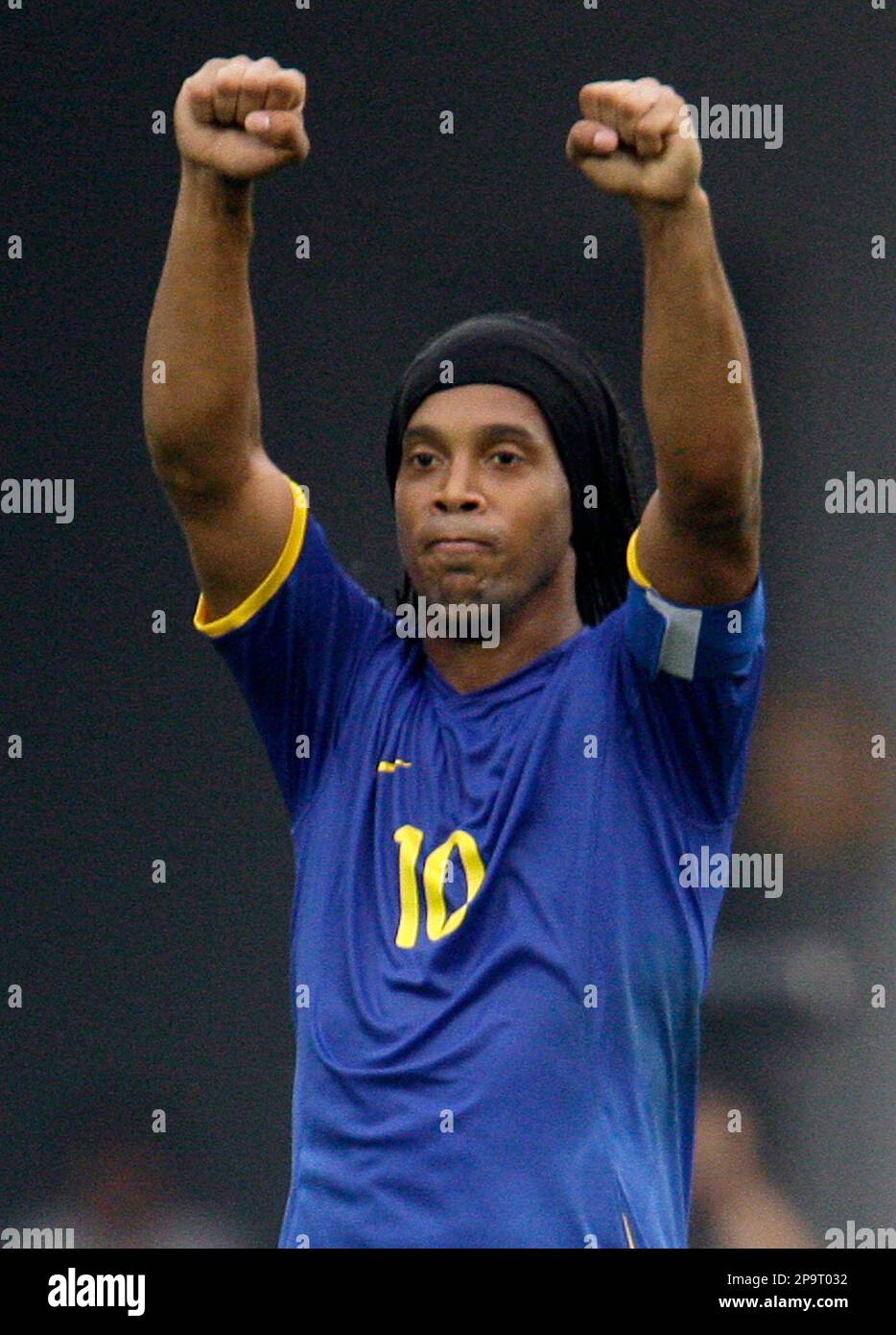 Brazil's Ronaldinho celebrates his second goal against New Zealand ...
