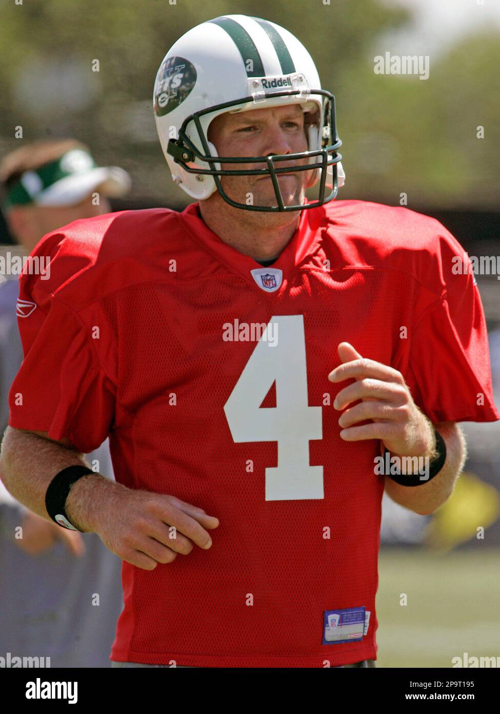 Brett Favre runs on the field at the New York Jets' football training ...