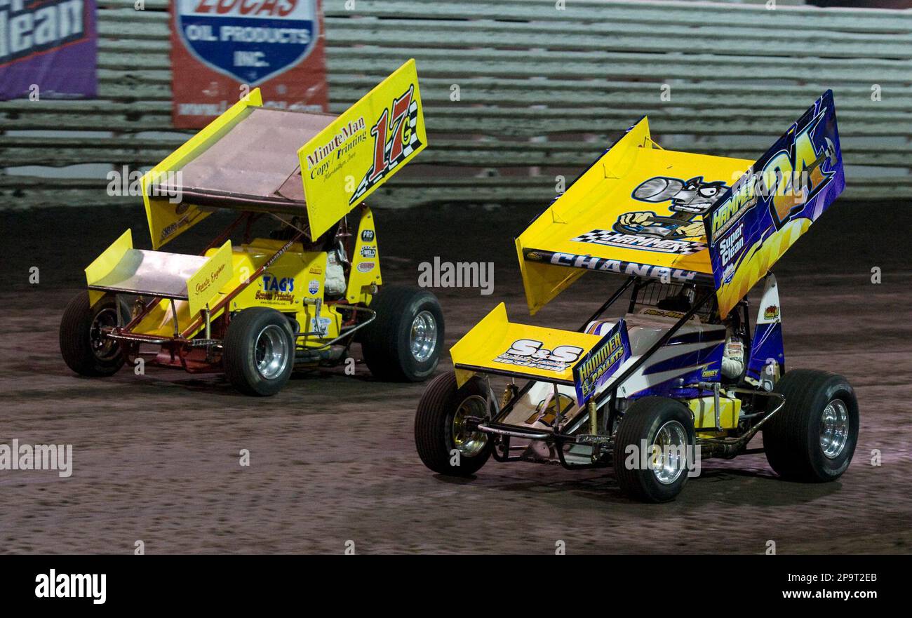 Dean Jacobs, left, of Wooster, Ohio, races with Rob Chaney, right, of ...