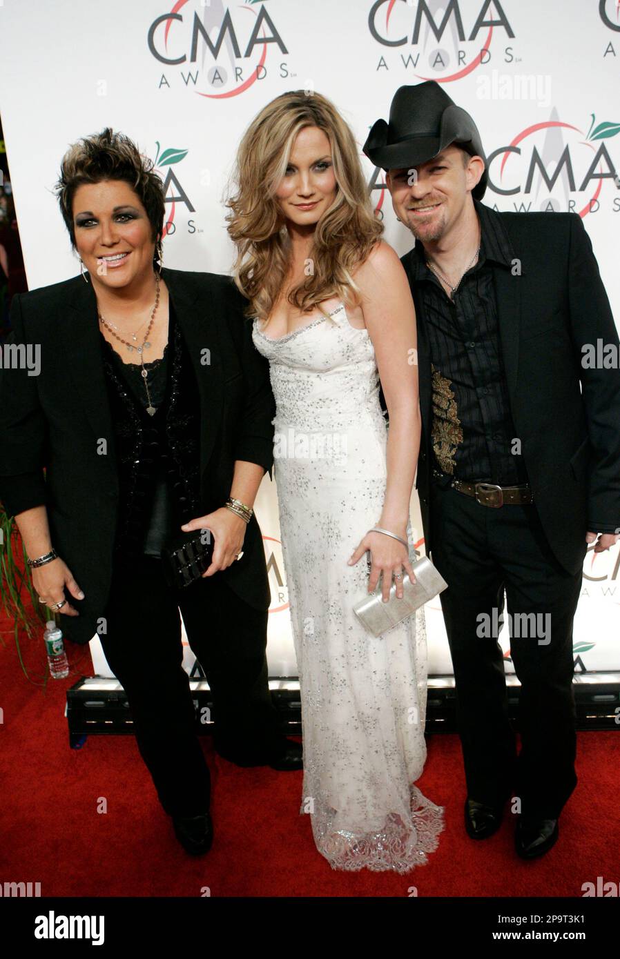 ** FILE ** In this Nov. 15, 2005 file photo, the group Sugarland, from ...