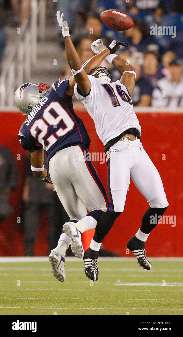New England Patriots cornerback Lewis Sanders (29) breaks up a pass ...