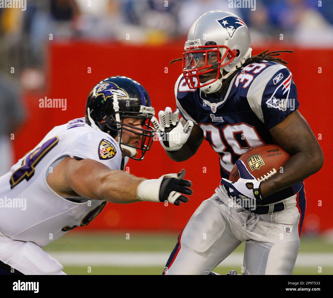 New England Patriots running back Laurence Maroney (39) steps away from ...