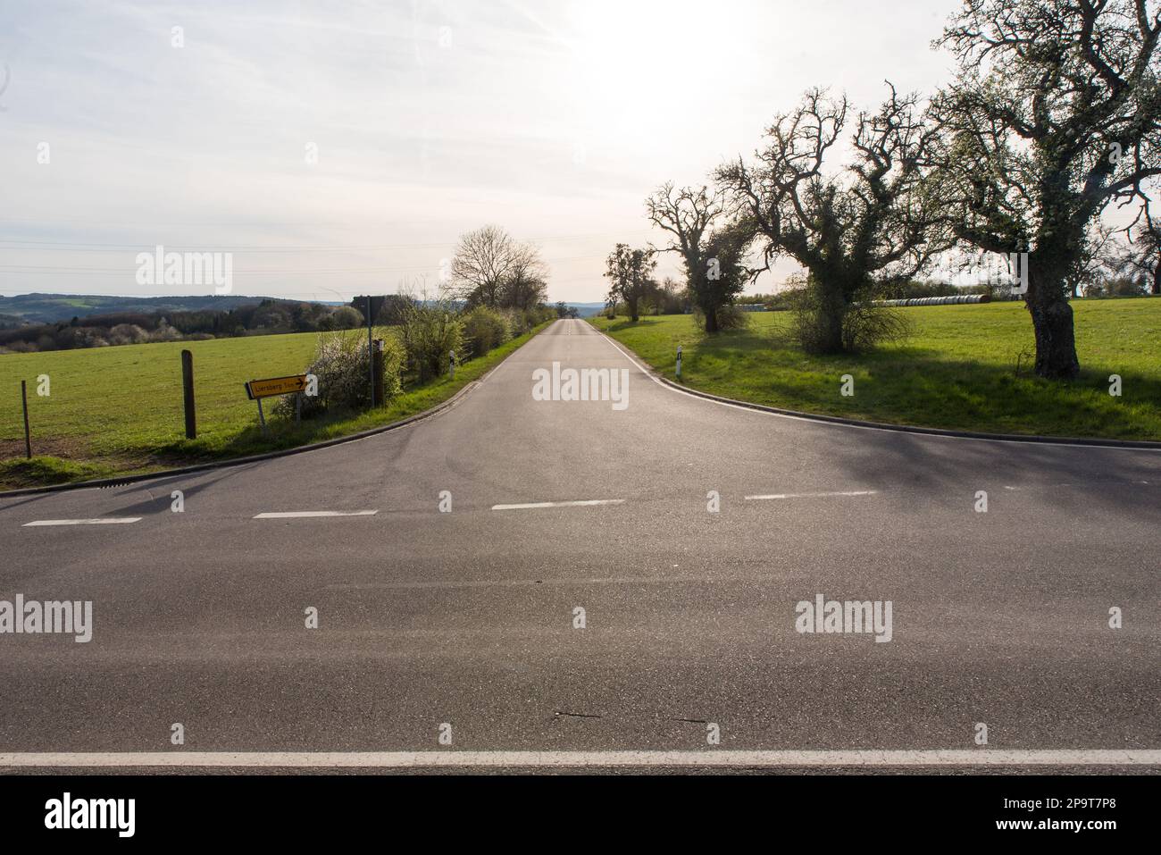 T junction rural road hi-res stock photography and images - Alamy