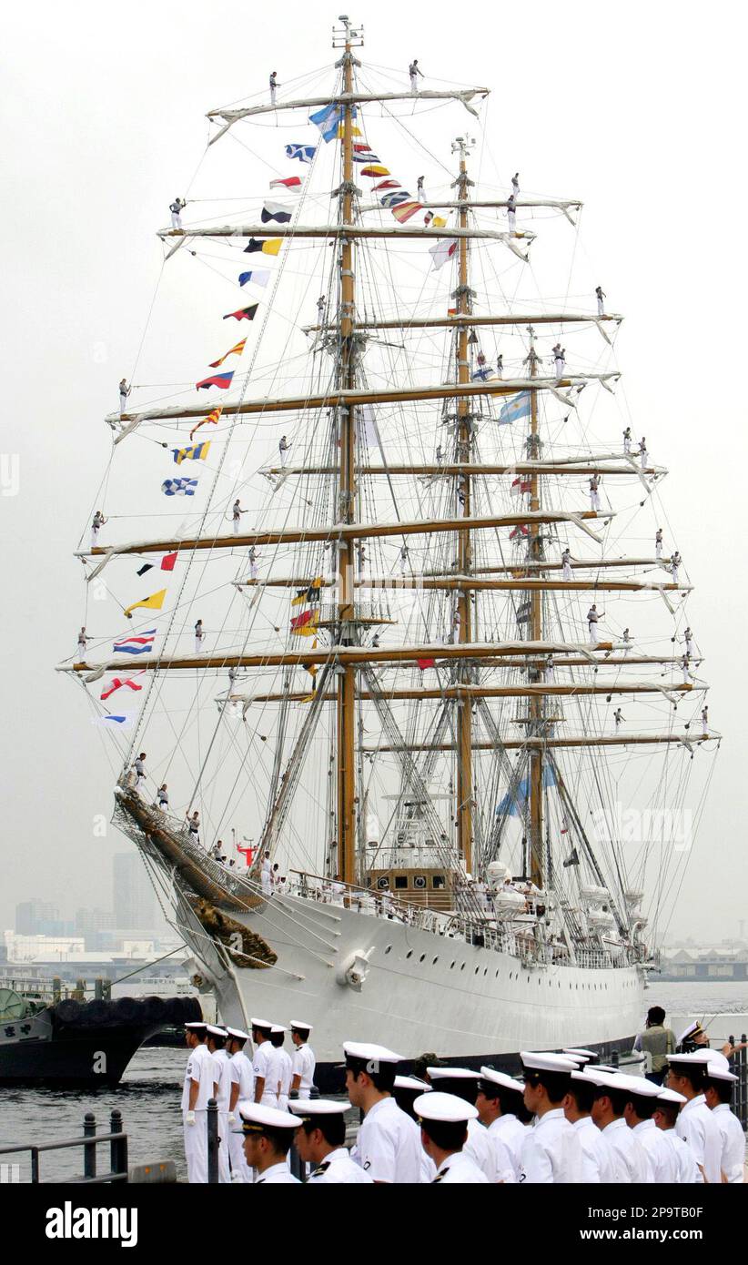 Argentine frigate A.R.A Libertad approaches a pier in Yokohama, south ...