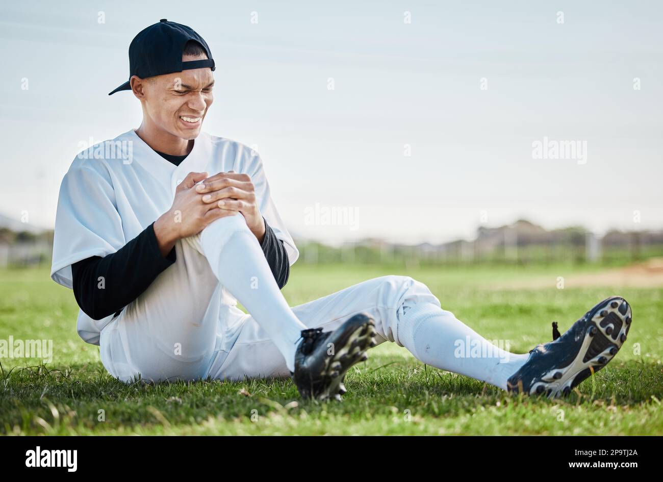 Baseball player sportswear running stadium hi-res stock photography and ...