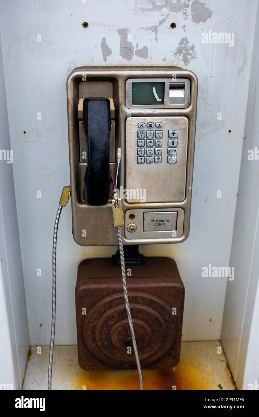 Brighton seafront phones hi-res stock photography and images - Alamy
