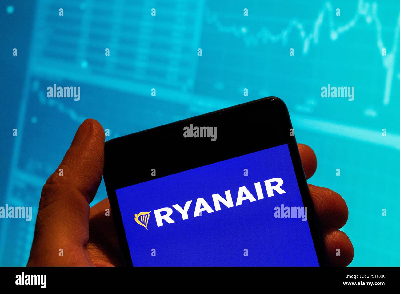 Photo illustration ryanair logo hi-res stock photography and images - Alamy
