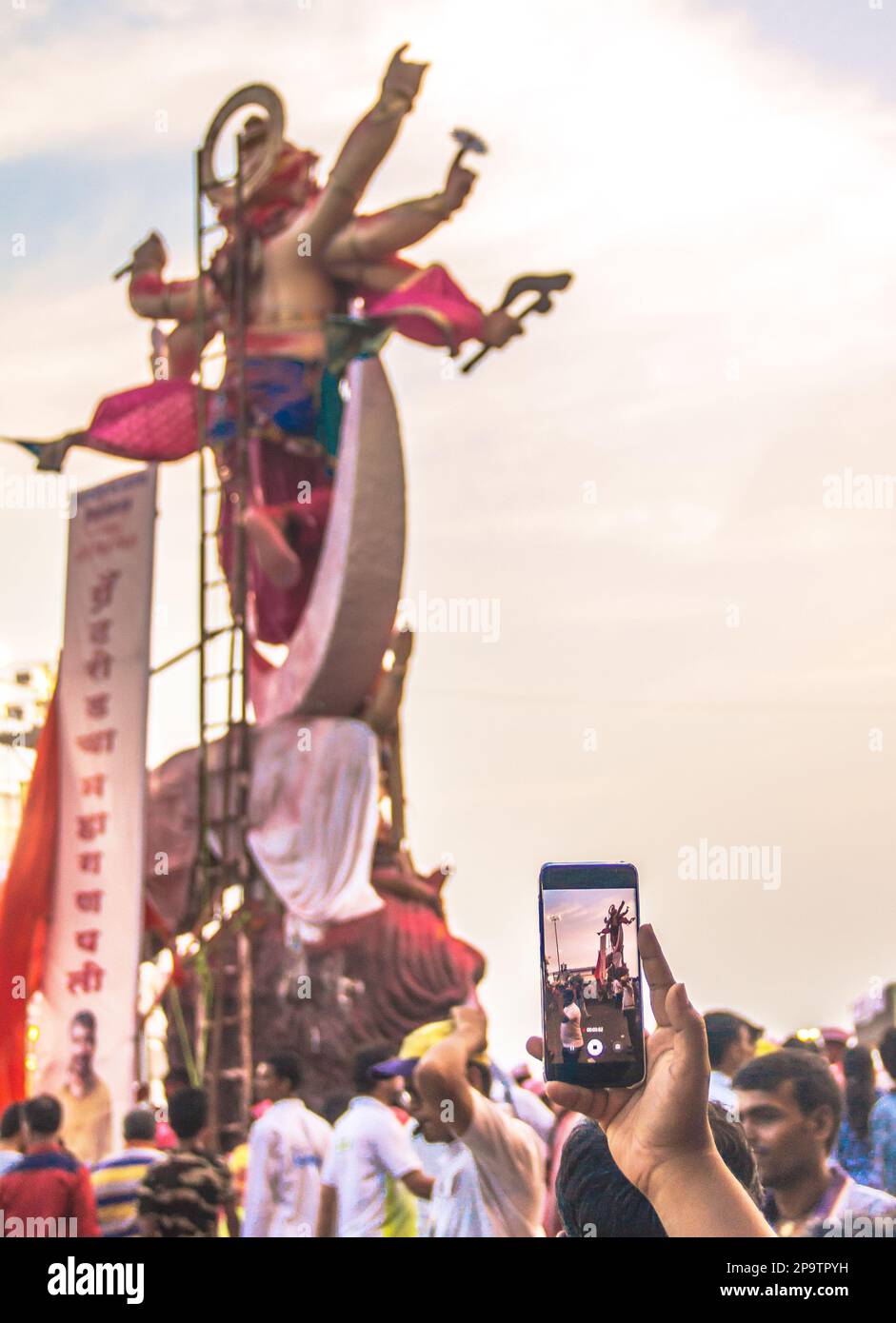 Ganapati Visarjan in Mumbai , Girgaon Chowpaty, Girgaum chowpatty ...