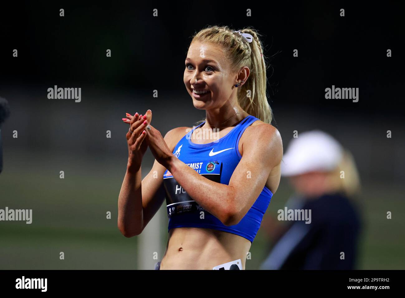 Jessica Hull of Australia wins the Women 3000 metres during the 2023 ...