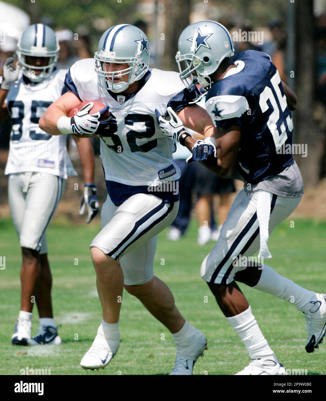 Dallas Cowboys tight end Jason Witten (82) runs a route after making a ...
