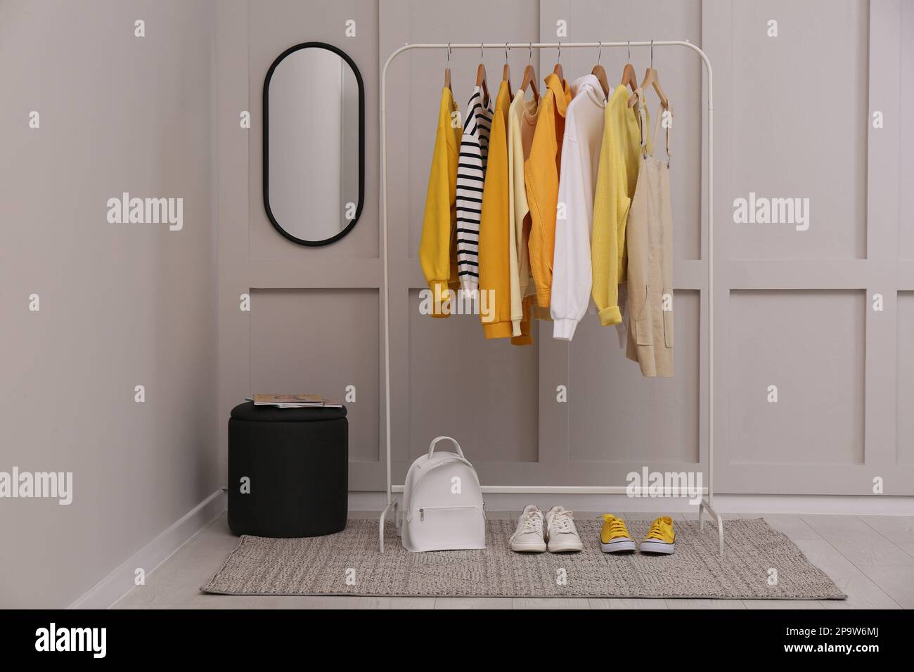 Women magazines rack hi-res stock photography and images - Alamy