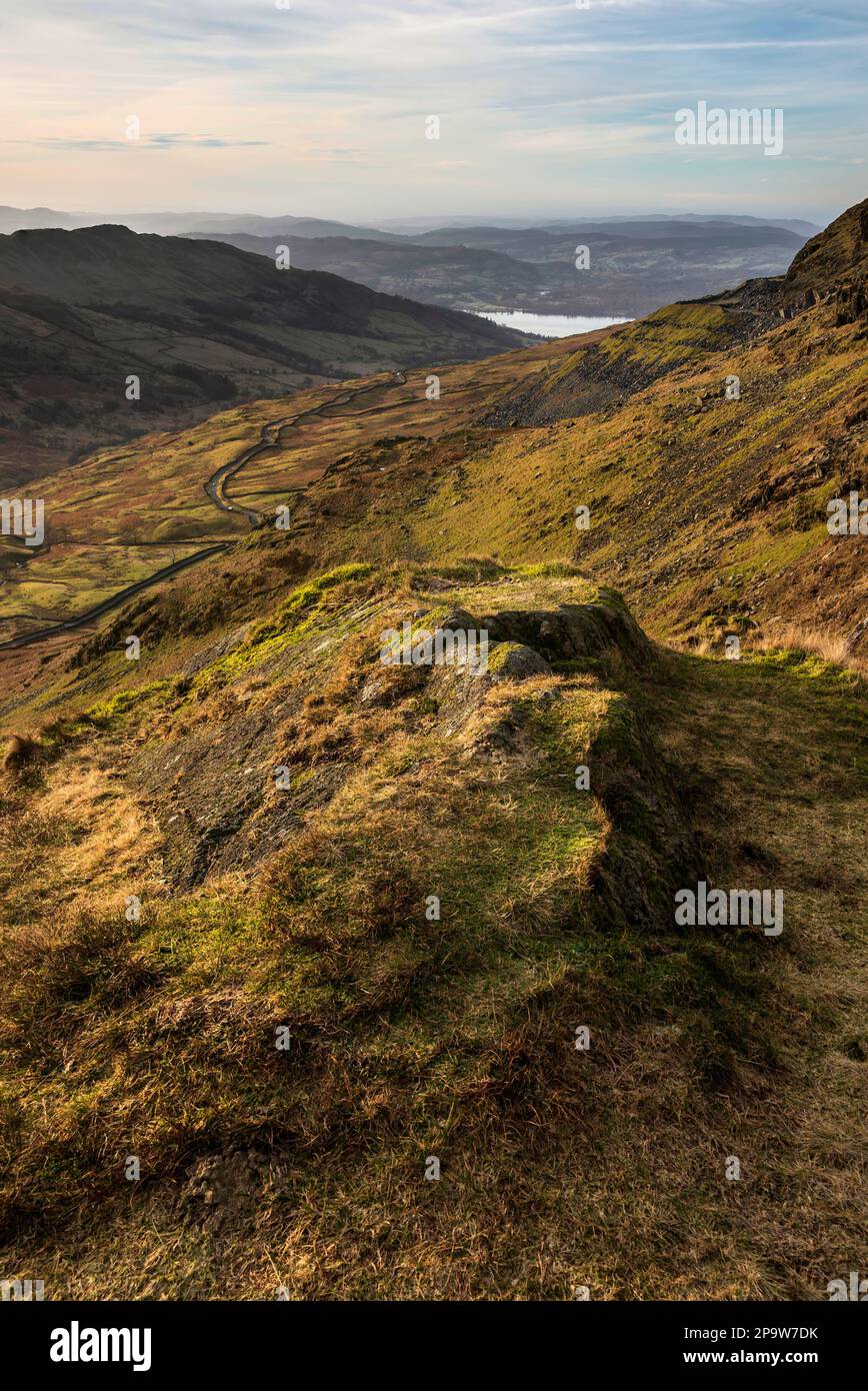 Beautiful Winter dawn landscape view from Red Screes in Lake District ...