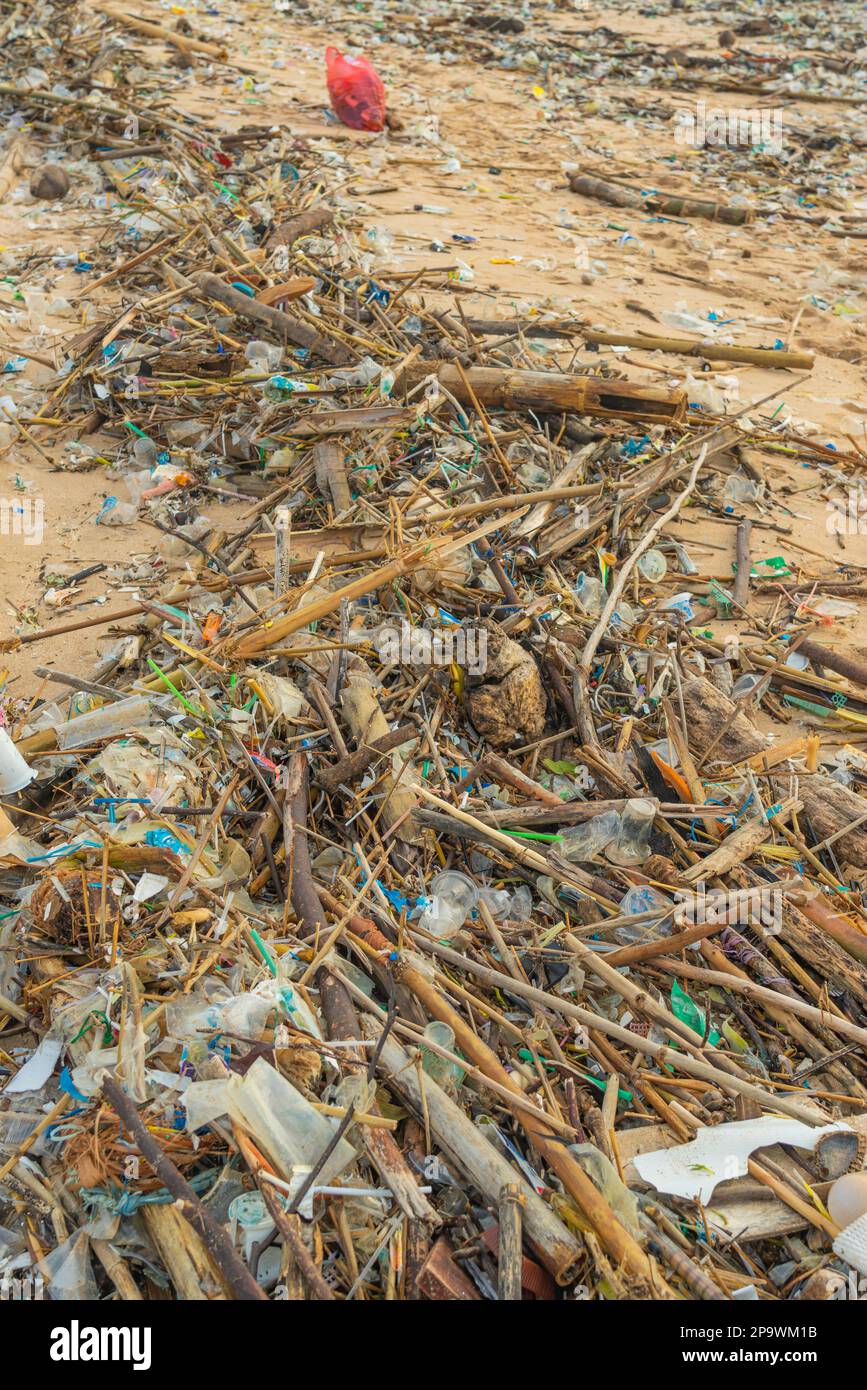 Asian pollution vertical hi-res stock photography and images - Alamy