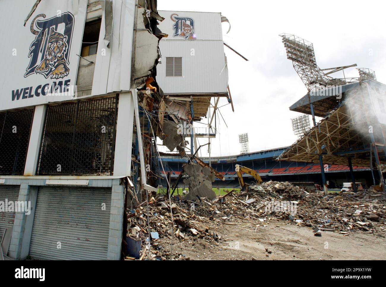 Demolition continues on Tiger Stadium in Detroit, Wednesday, July 16 ...