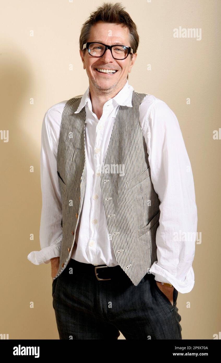 ** FILE ** In this June 29, 2008 file photo, actor Gary Oldman poses ...