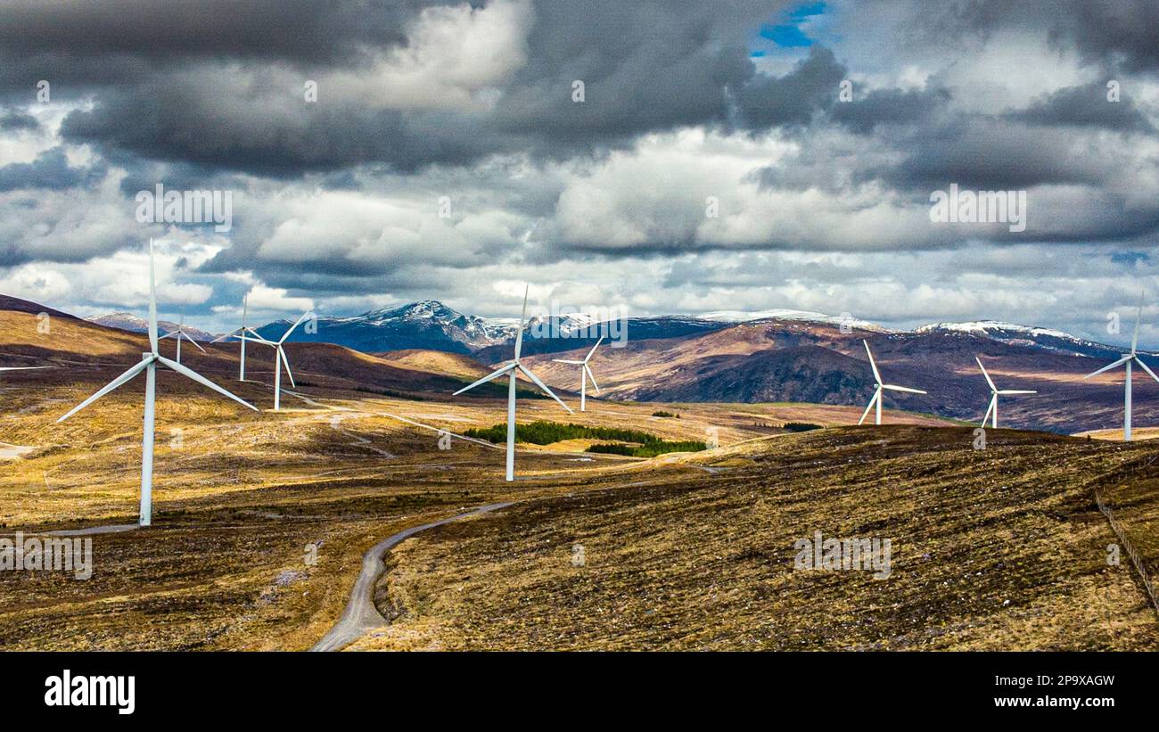 Windfarms in the UK Corriemoillie Wind Farm Stock Photo - Alamy
