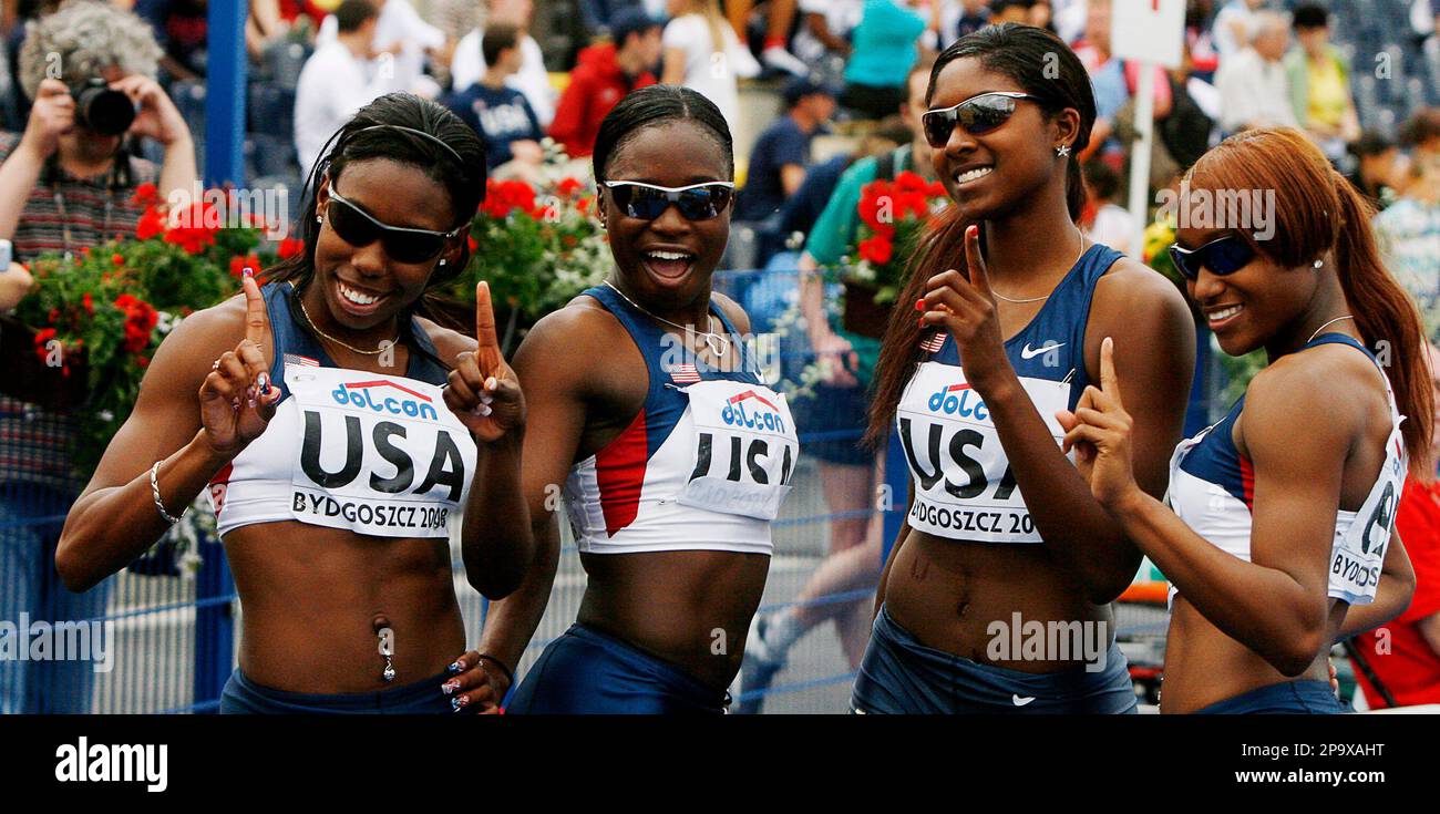 Shayla Mahan,left,Tiffany Townsend ,second left ,Gabrielle Glenn,second ...