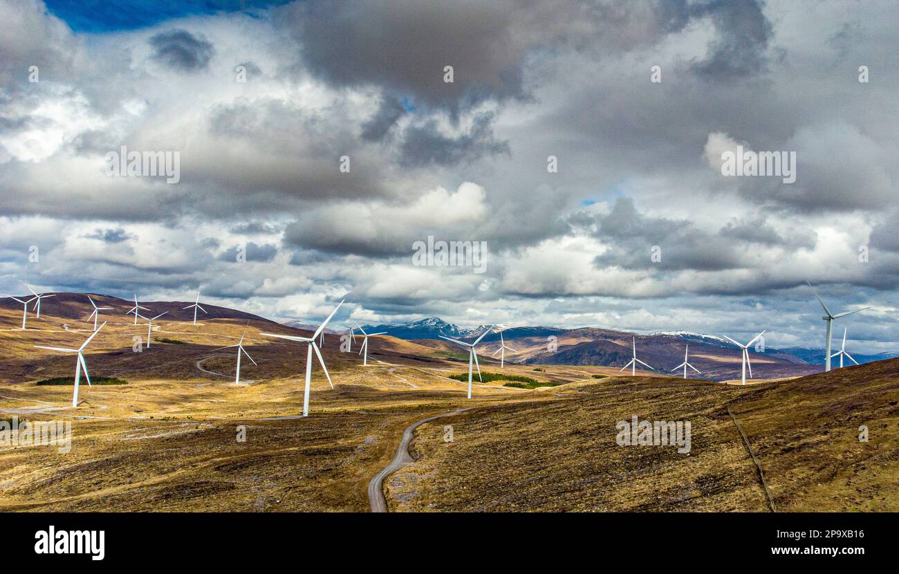 Windfarms in the UK Corriemoillie Wind Farm Stock Photo - Alamy