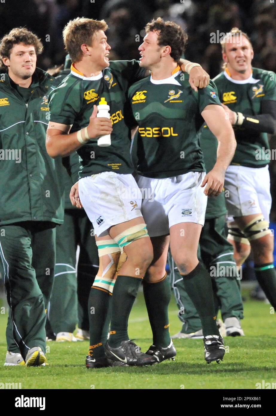 South Africa's Ricky Januarie, left, hugs Bakkies Botha after their ...