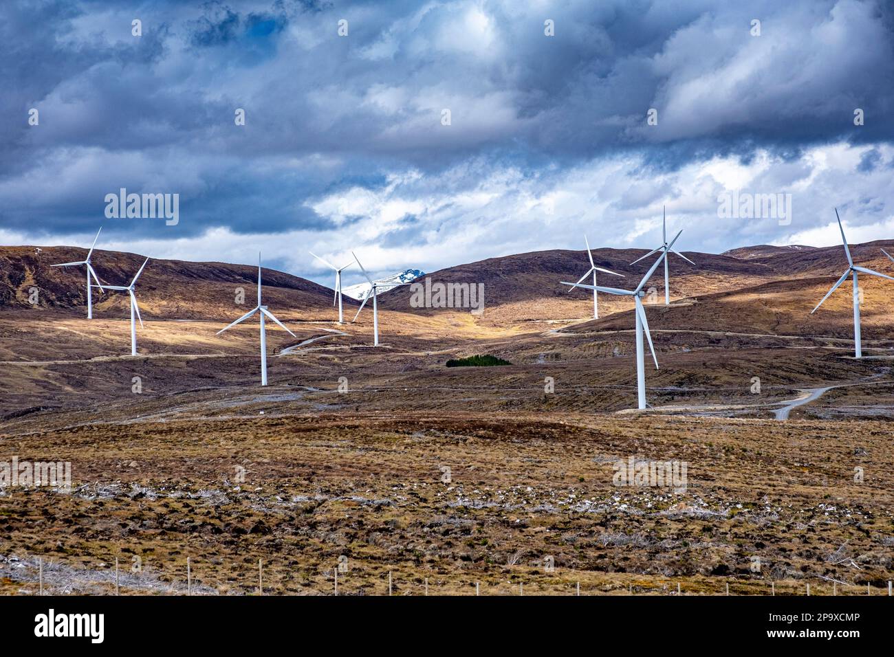 Windfarms in the UK Corriemoillie Wind Farm Stock Photo - Alamy