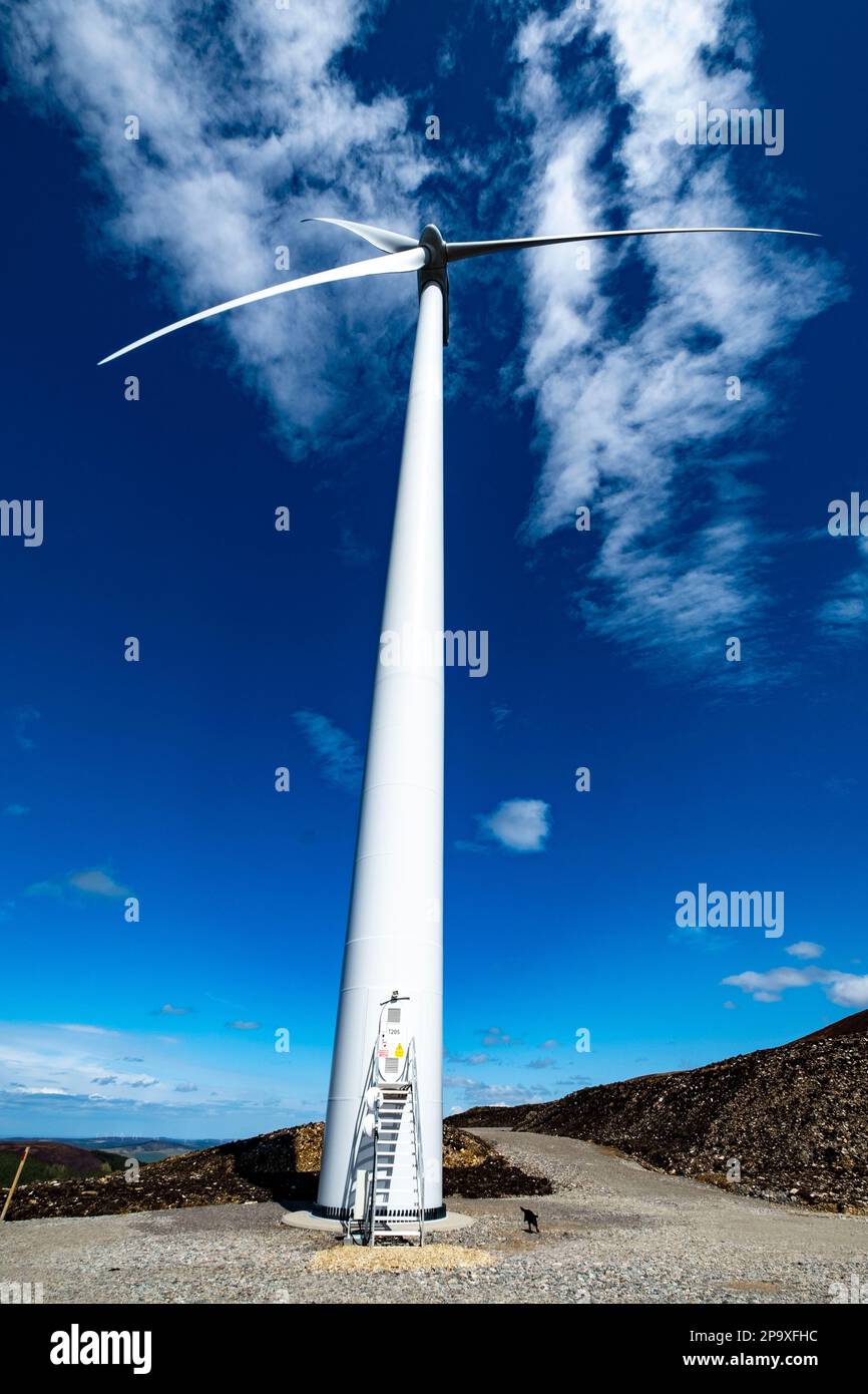 Windfarms in the UK Dorenell Windfarm Stock Photo - Alamy