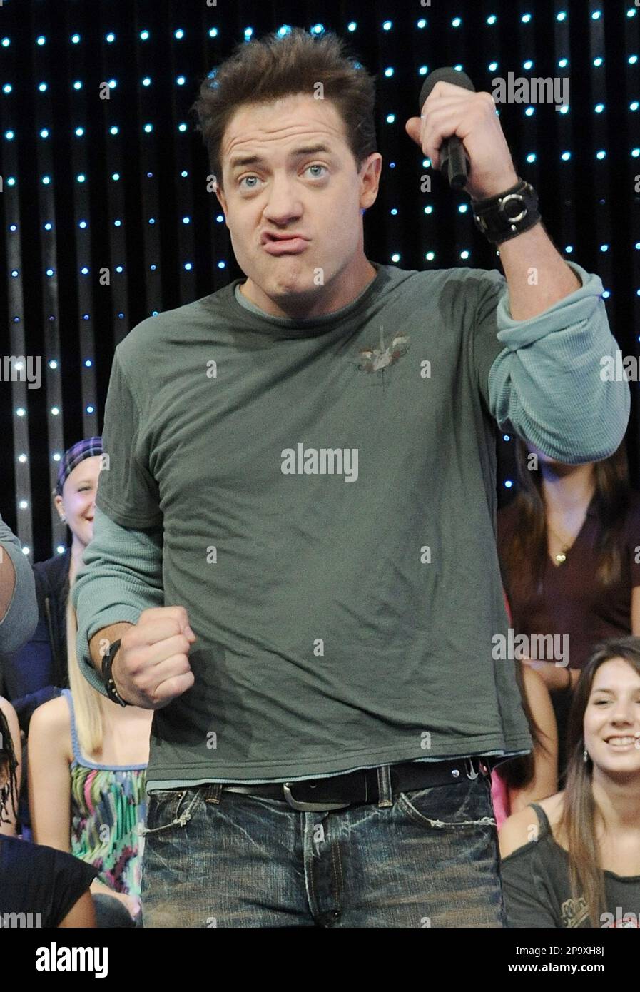Actor Brendan Fraser makes an appearance on MTV's Total Request Live at ...