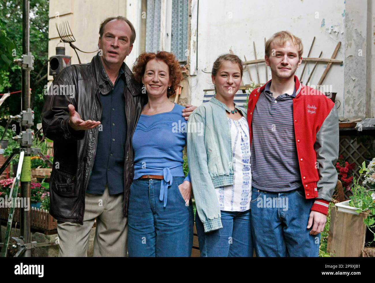 Die Schauspieler Herbert Knaup, Ulrike Krumbiegel, Henriette Confurius ...