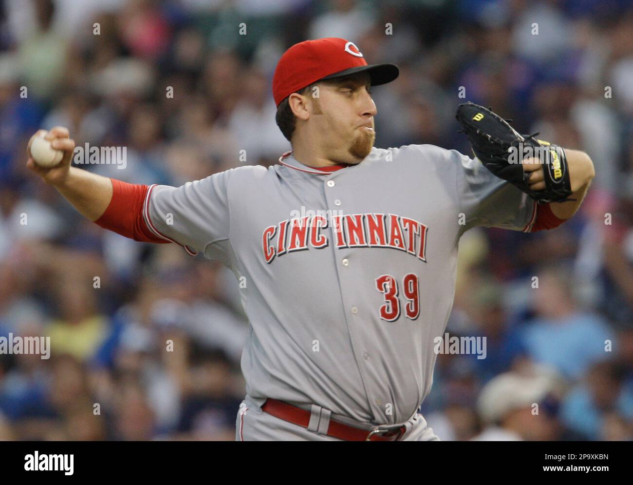Cincinnati Reds pitcher Aaron Harang throws against the Chicago Cubs ...