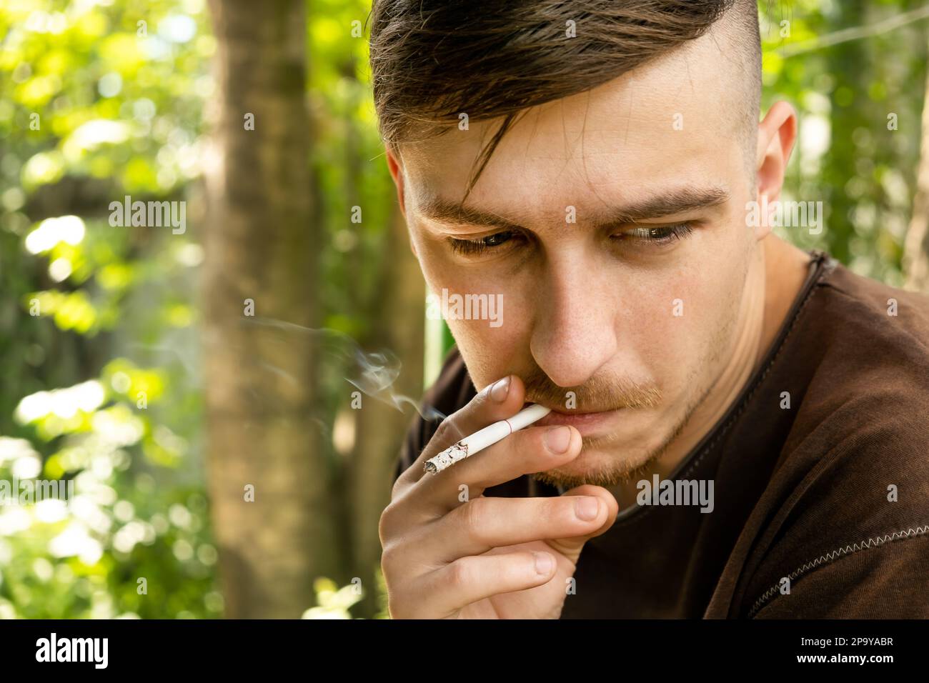 Outdoor portrait smoke hi-res stock photography and images - Alamy
