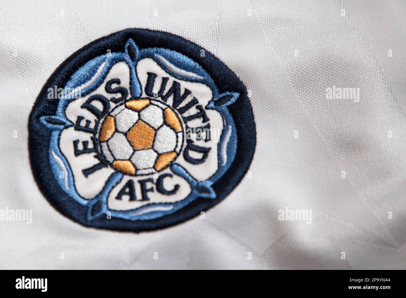 Leeds united emblem hi-res stock photography and images - Alamy