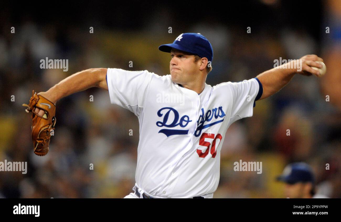 Los Angeles Dodgers pitcher Eric Stults throws to the plate during the ...