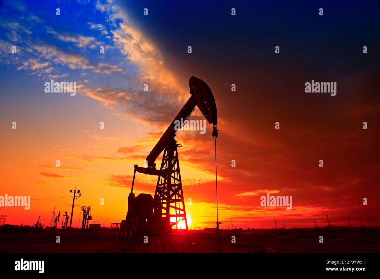 The oil pump, industrial equipment,Extraction of oil Stock Photo - Alamy
