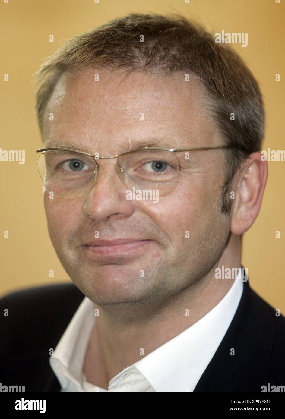 Portraet des Gruenen Volker Ratzmann in Duesseldorf am Dienstag abend ...