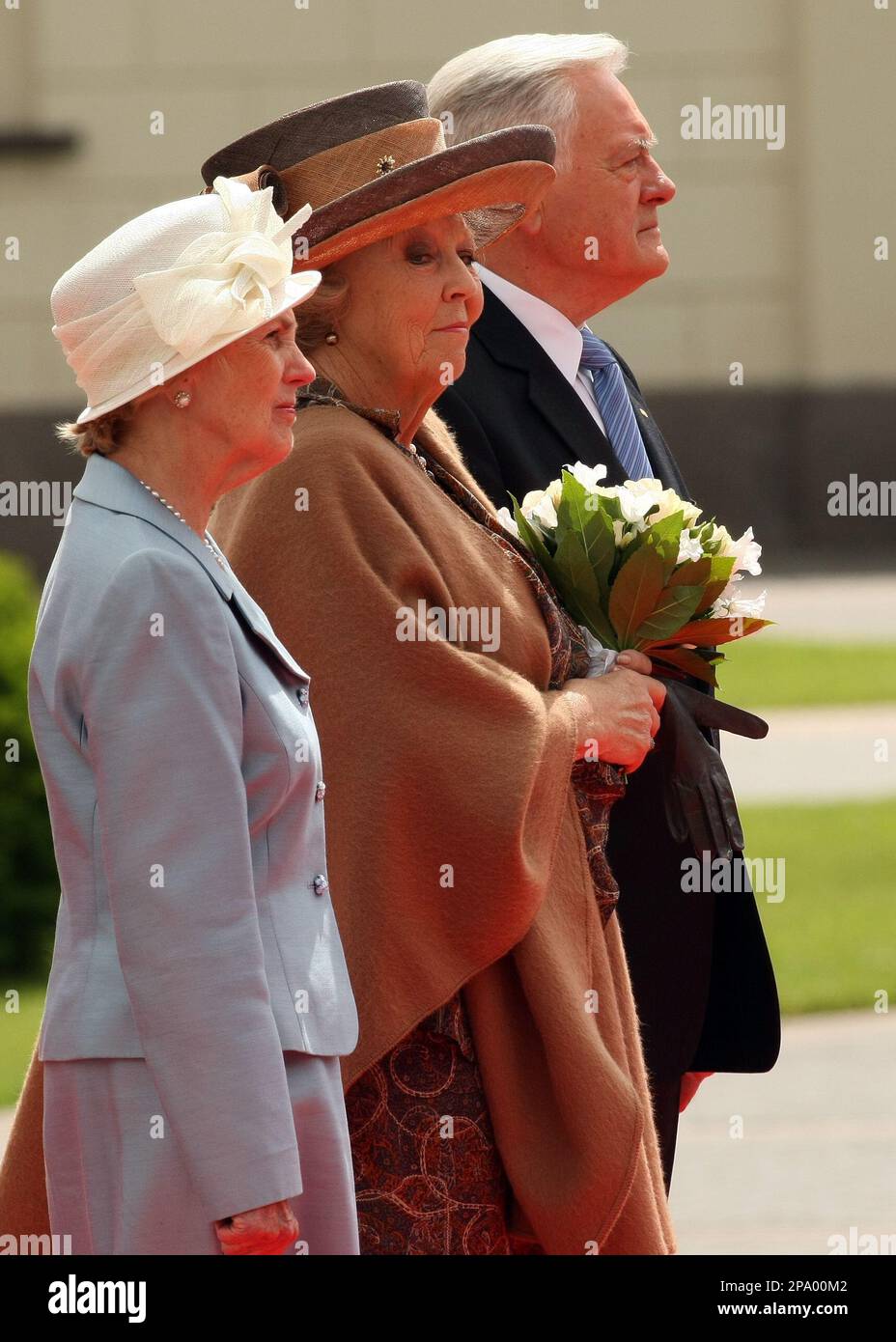 Dutch Queen Beatrix,center, Lithuanian President Valdas Adamkus and his ...