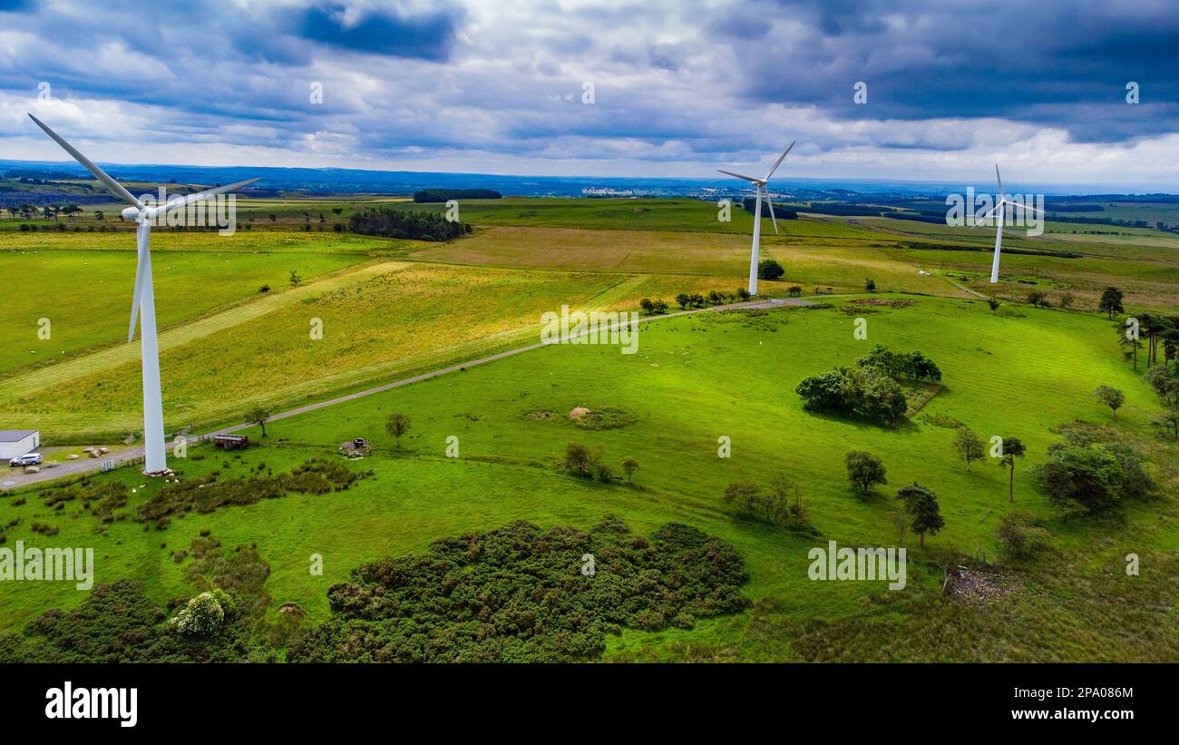 On shore British Windfarms Kirkheaton Windfarm Stock Photo - Alamy