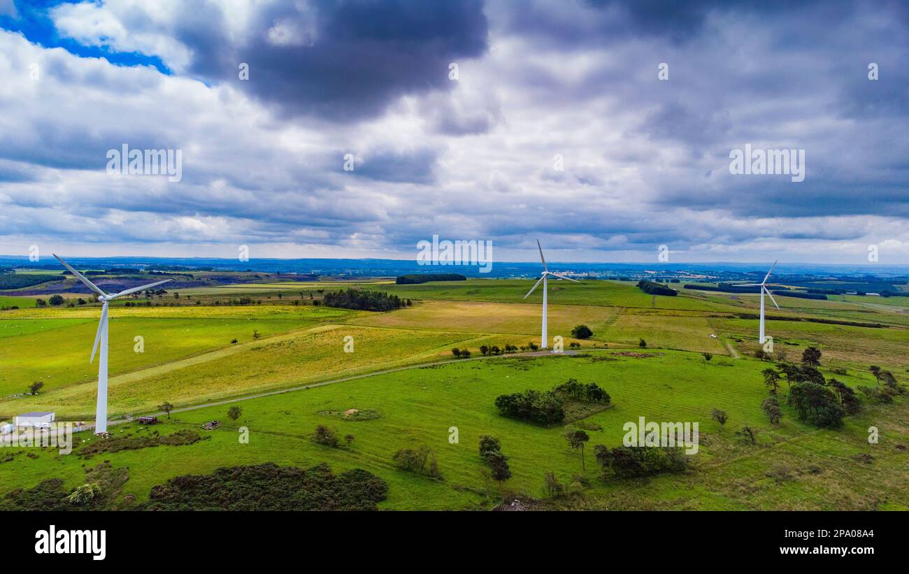 On shore British Windfarms Kirkheaton Windfarm Stock Photo - Alamy