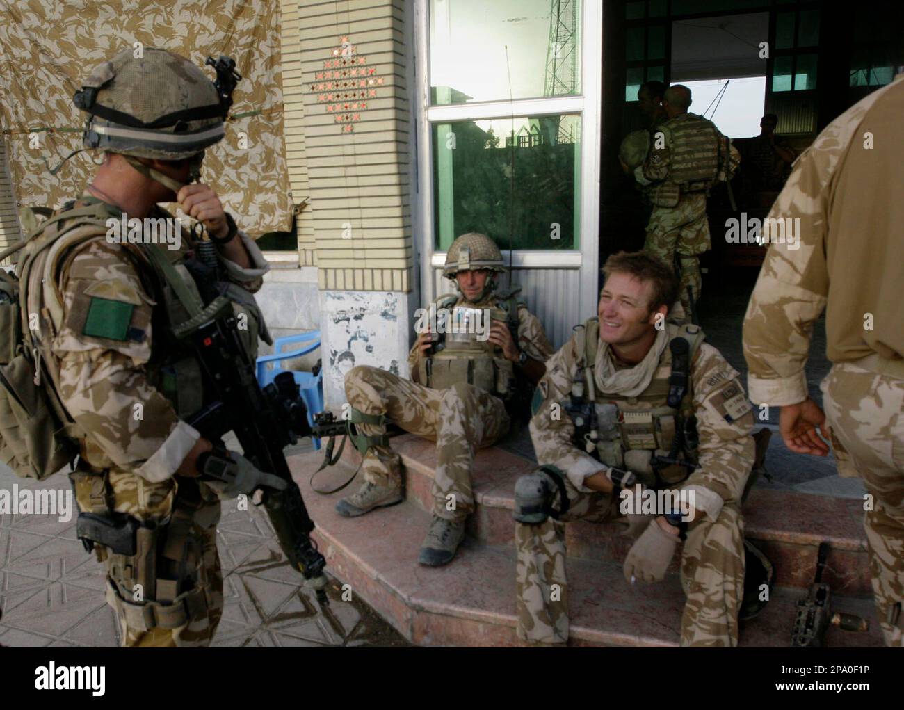 British soldiers with the International Security Assistance Force (ISAF ...