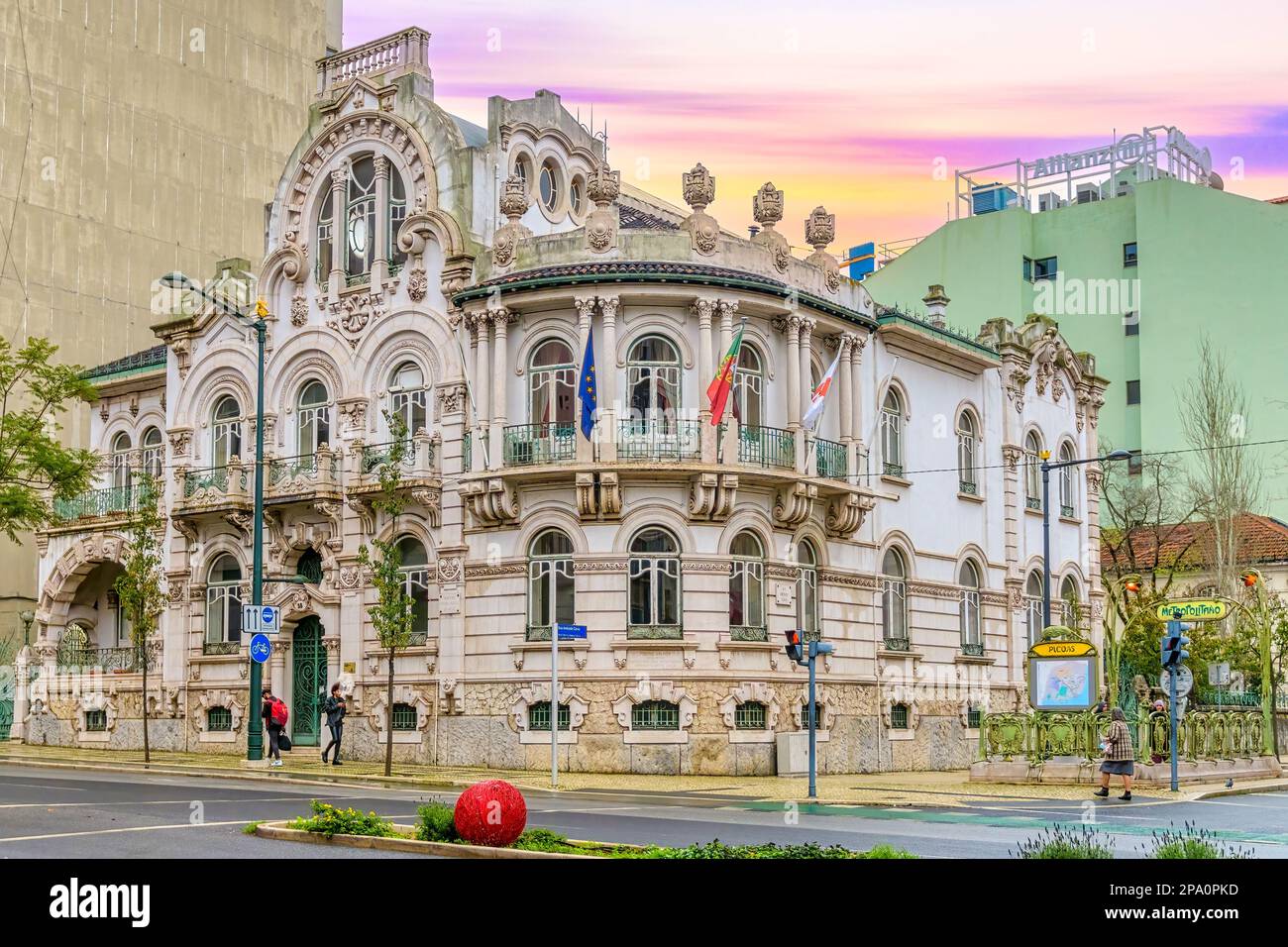 The head office of the Metropolitano de Lisbon (Subway Company ...