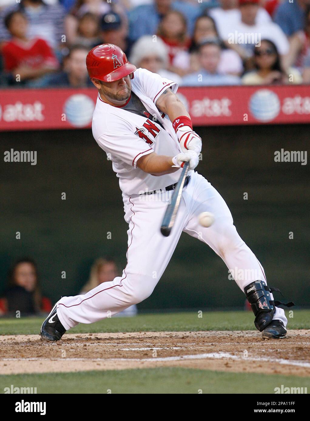 Los Angeles Angels' Mike Napoli hits a single in the third inning ...