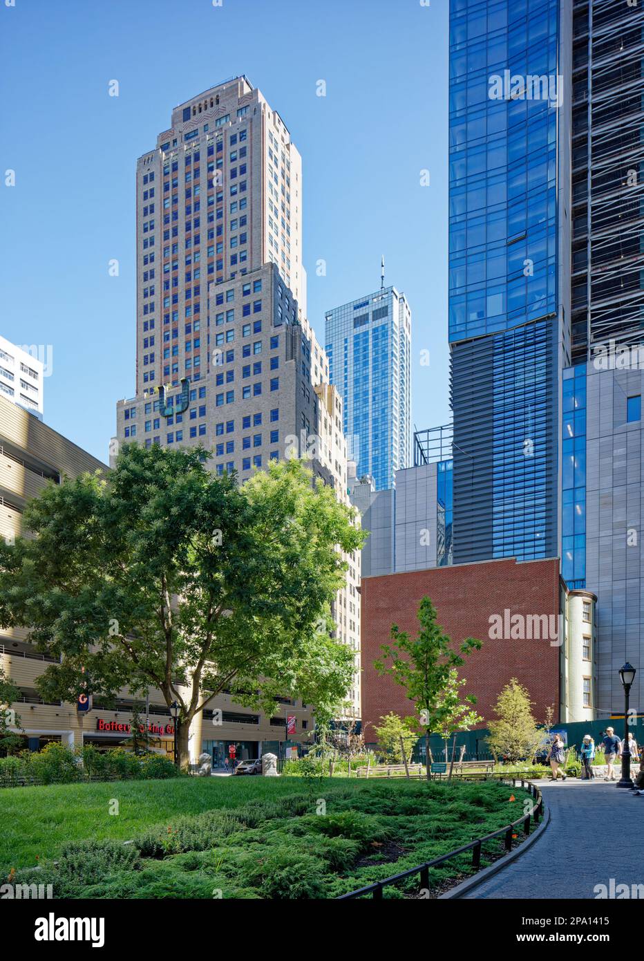 NYC Financial District: Contrasting vertical stripes emphasize the ...