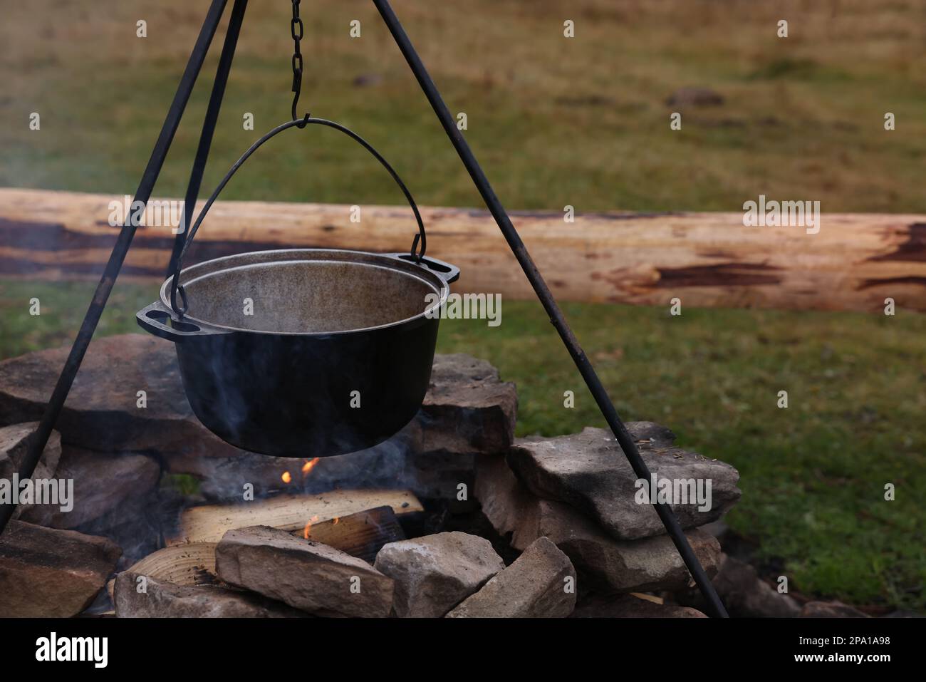 Cooking food on campfire hi-res stock photography and images - Alamy