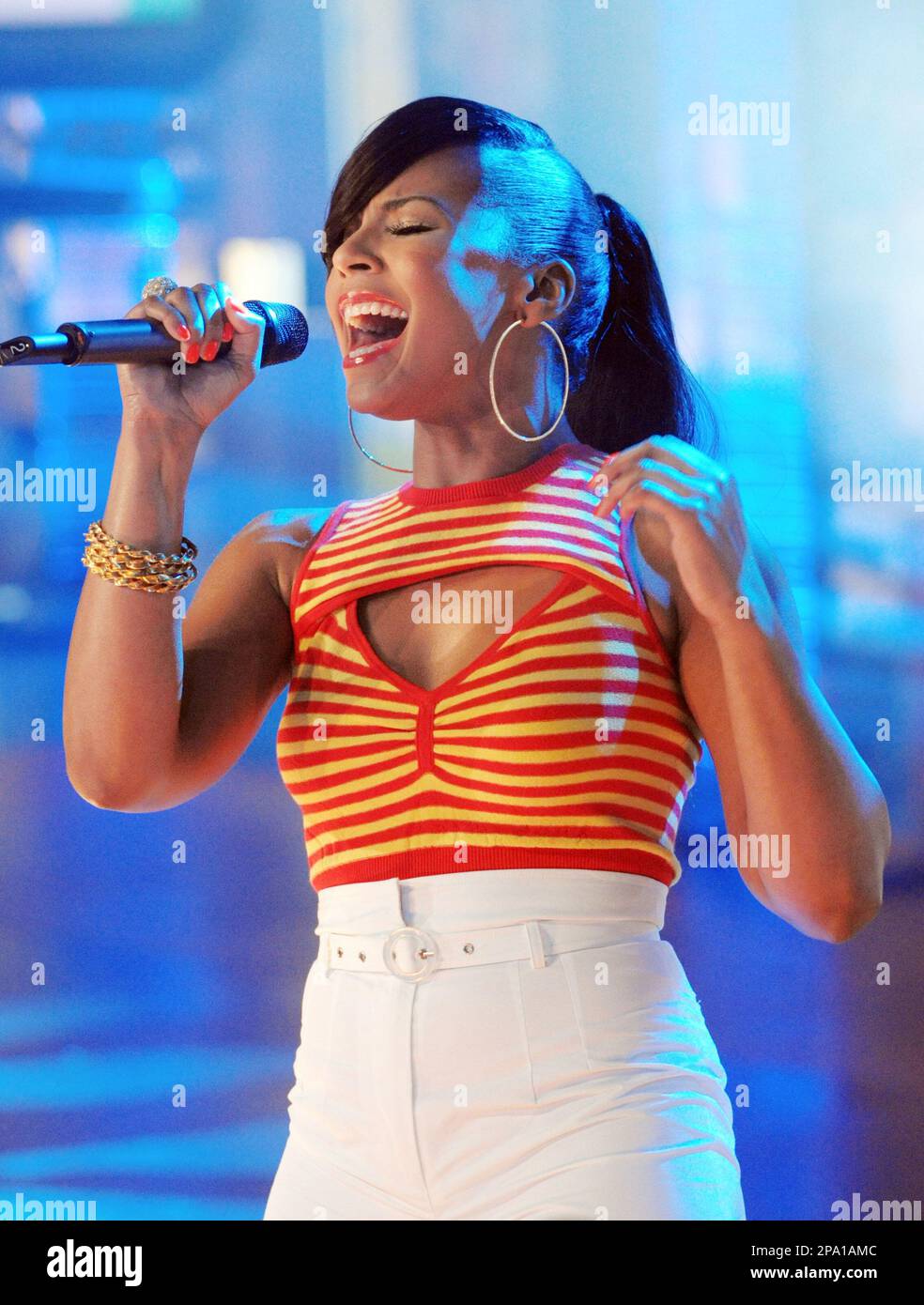 Singer Ashanti makes an appearance on MTV's "Total Request Live" on ...