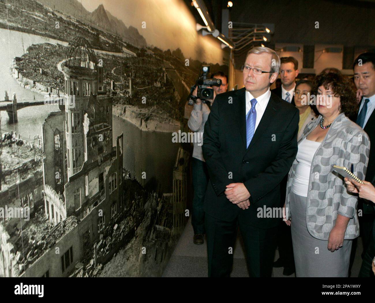 Australian Prime Minister Kevin Rudd and his wife Therese Rein watch a ...