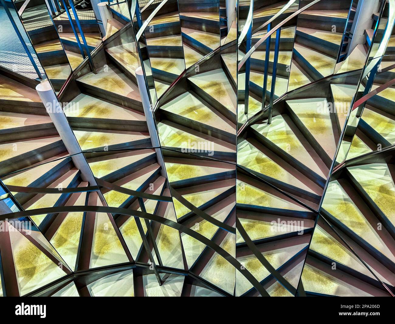 Distorted patterns hi-res stock photography and images - Alamy
