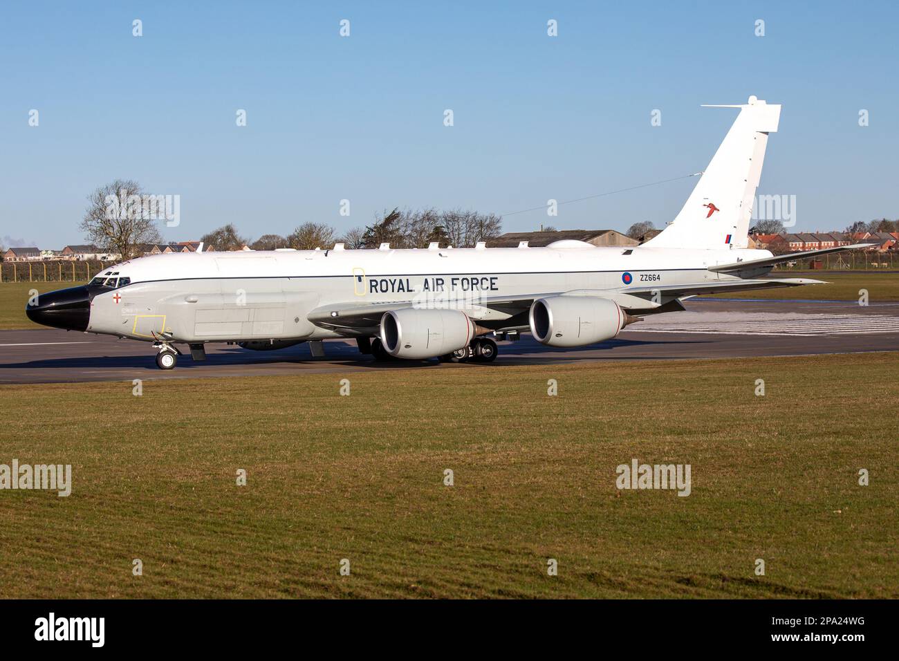 Raf rc 135 rivet joint hi-res stock photography and images - Alamy