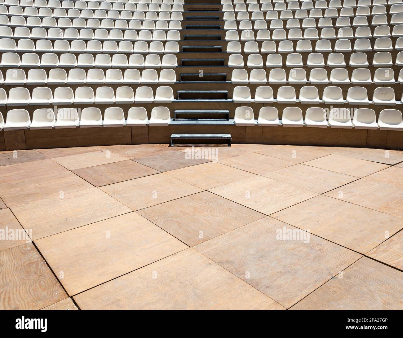 Open air theater hi-res stock photography and images - Alamy