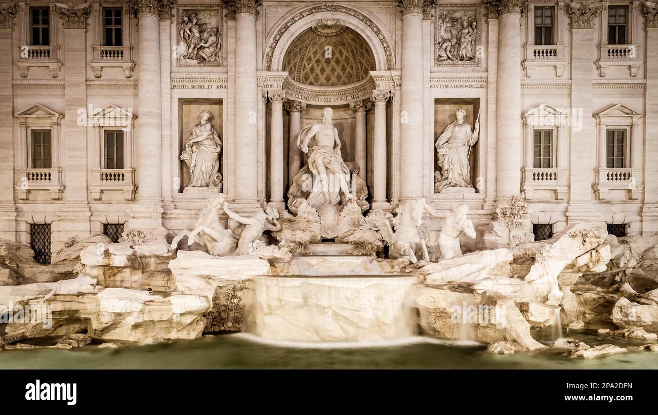 Rome, Italy. Trevi fountain at night, the masterpiece of Italian ...